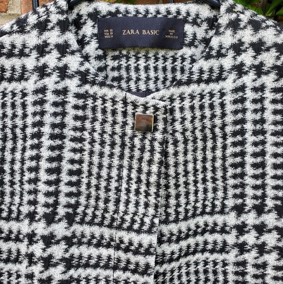 Zara | Jackets & Coats | Zara Houndstooth Print Black White Cropped ...